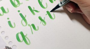 Cách viết Calligraphy đơn giản nhất cho người mới bắt đầu - Sổ Klong